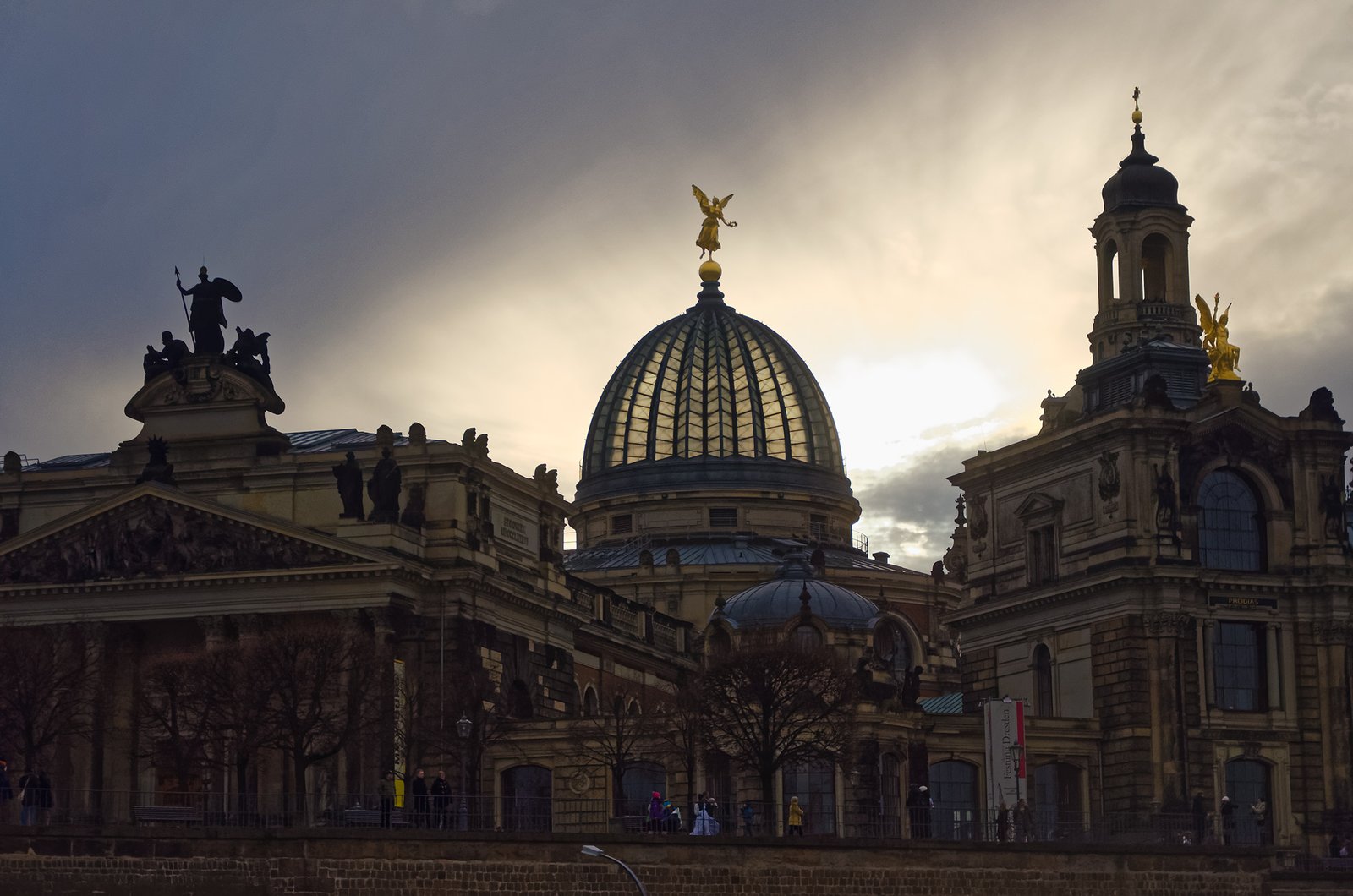 Squawk Studios - home - squawk studios