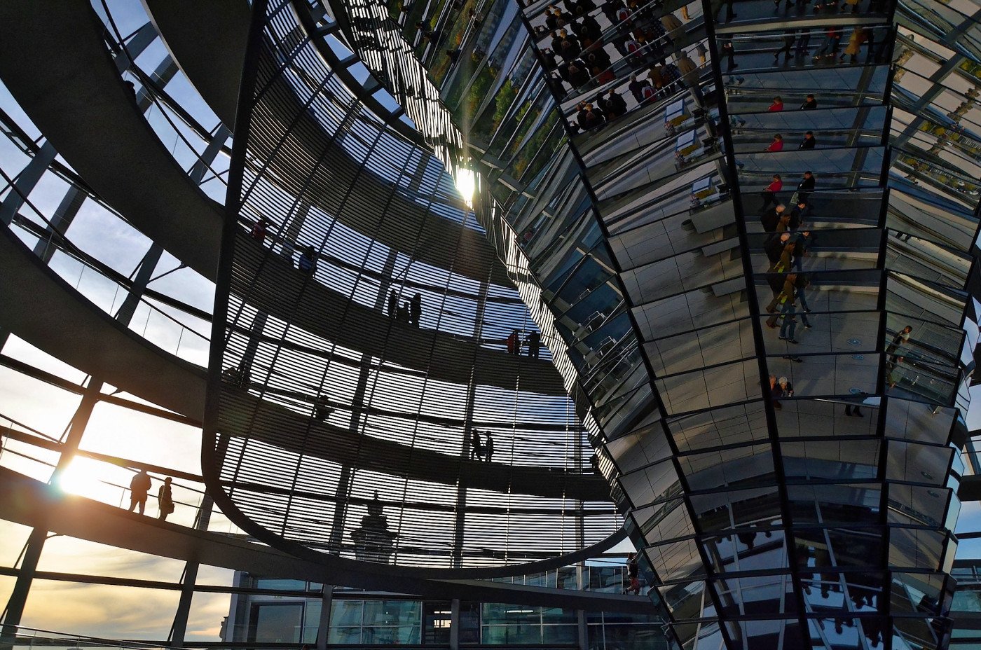 The fate of the Common Good - squawk studios